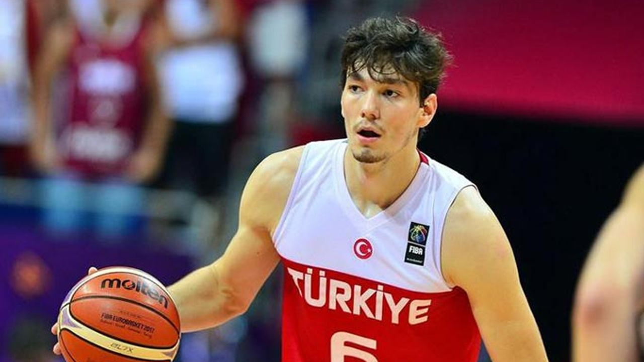 Cedi Osman aslen nerelidir, kimdir, kaç yaşında - SonHaberler Cedi Osman aslen nerelidir, kimdir, kaç yaşında - SonHaberler